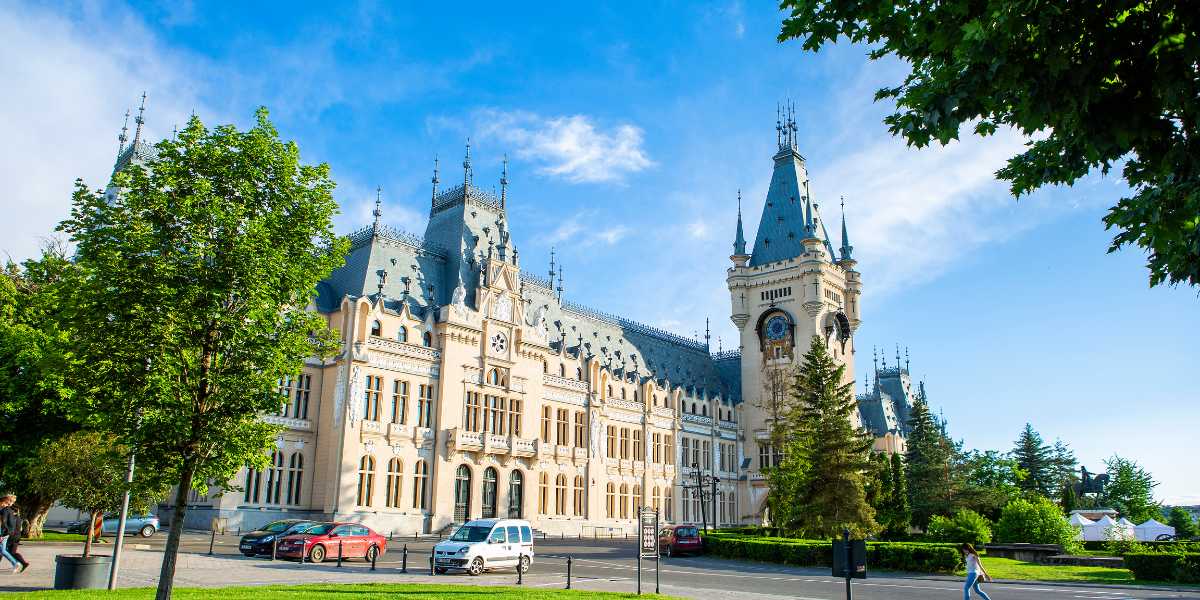 944+ Romania WhatsApp Group Links Join List 2025