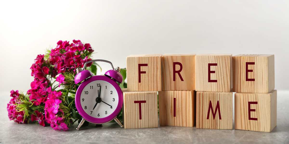 847+ Free Time WhatsApp Group Links Join List 2025